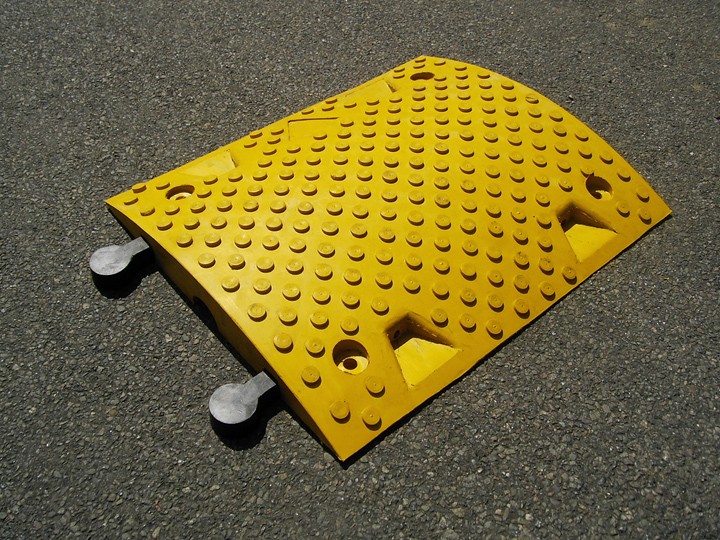 Polymax Dune Speed Ramp 500 x 407 x 50 Centre Section-Yellow - Site Safety
